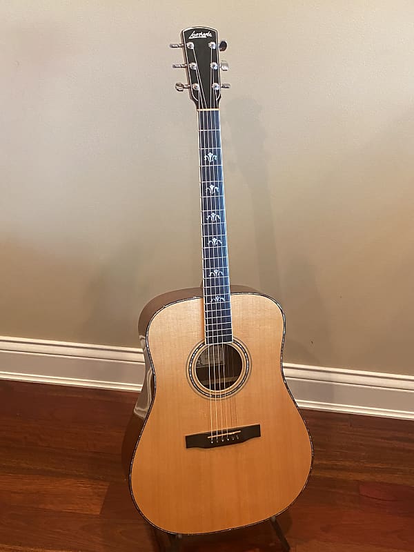 Larrivee D-10E | Reverb