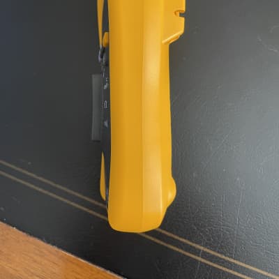 Fluke 110 Plus - Yellow | Reverb