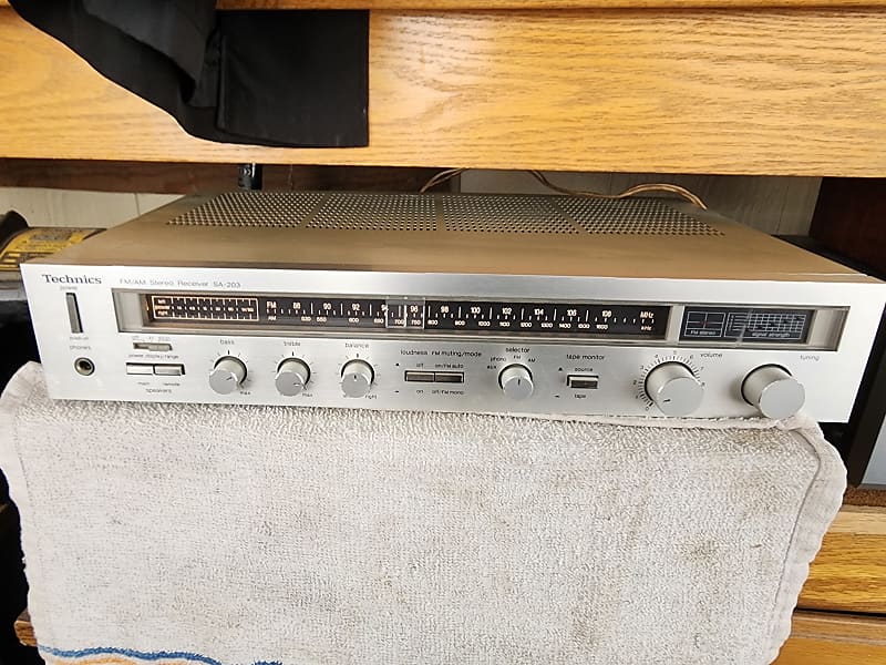 Technics SA203 1982 - Silver | Reverb