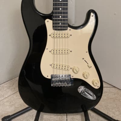 Partscaster Strat Humcancelling Squier/Mighty Mite 2022 - | Reverb