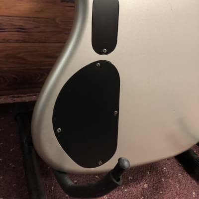 Hartke 5-String Active Bass, Silver | Reverb