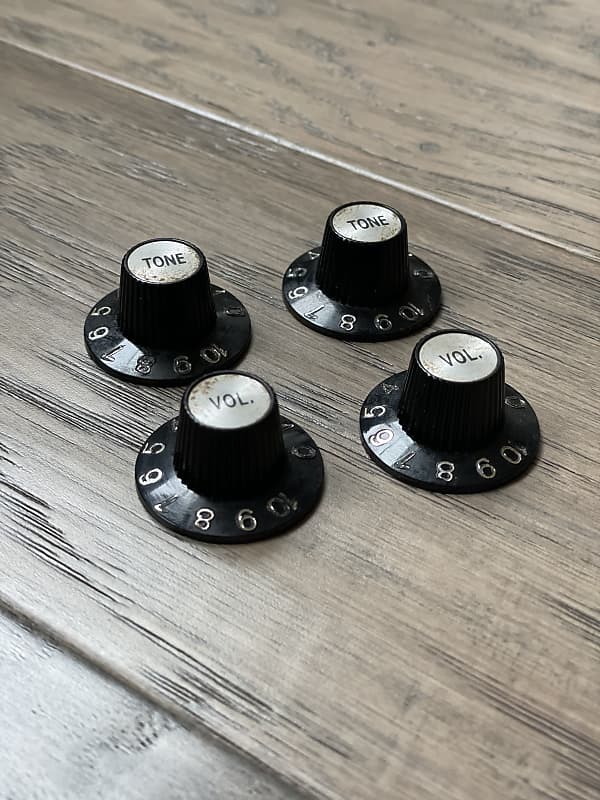 “59 Parts” Aged / Relic Gibson Custom Silver Reflector Witch | Reverb