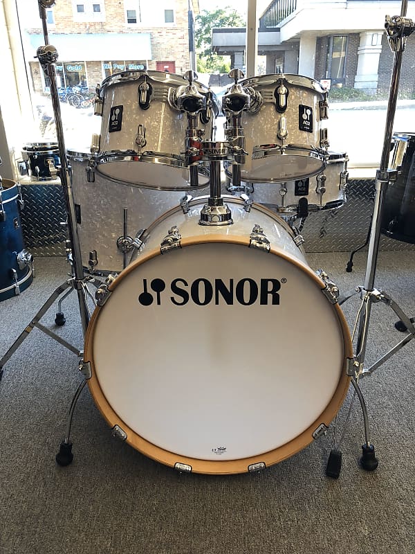 Sonor AQ2 Stage Maple White Marine Pearl Drum Set | Reverb Sonor AQ2 Stage Maple White Marine Pearl Drum Set | Reverb