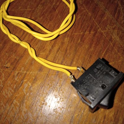 Peavey 31190522 Level Pot for KB100 and Studio Chorus 210 | Reverb