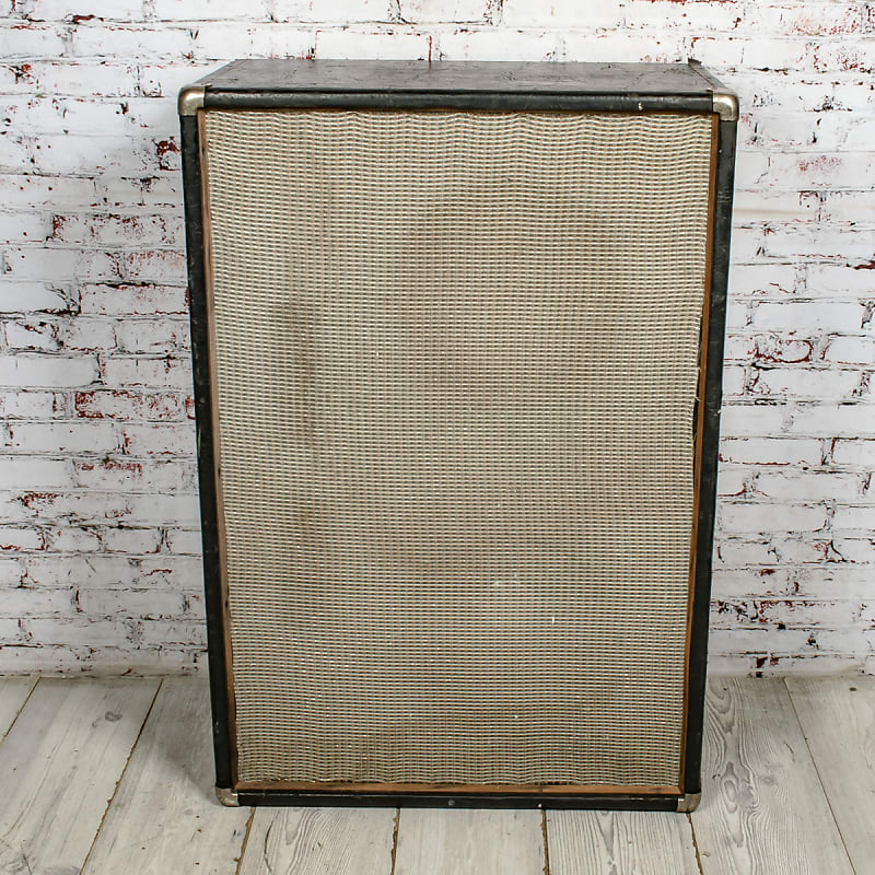 Fender -1960's Bassman Cab 2x12 w/Fender SP Design and Radio | Reverb