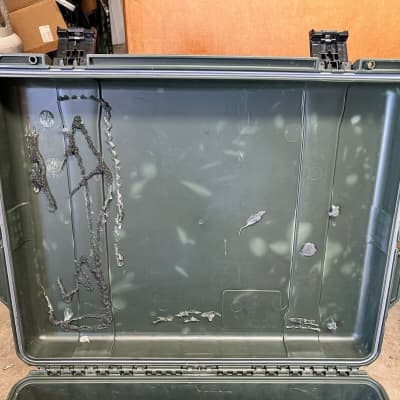 Pelican Storm iM2720 Travel Case | 24.6 × 19.7 × 11.7" | 1610 | Reverb