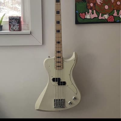 Dunable Guitars R2 DE Bass - Silverburst | Reverb