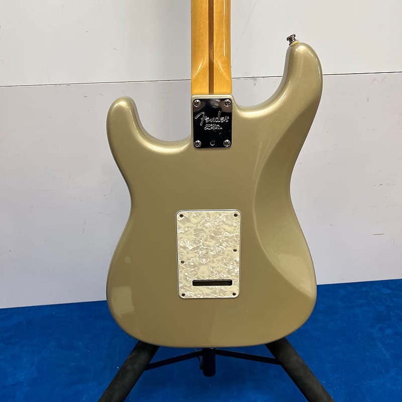 Used Fender Strat Stratocaster Electric Guitar with Case USA | Reverb