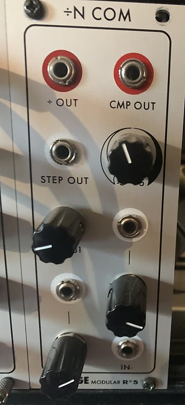 Serge by Random Source Divide by N Comparator (NCOM) | Reverb