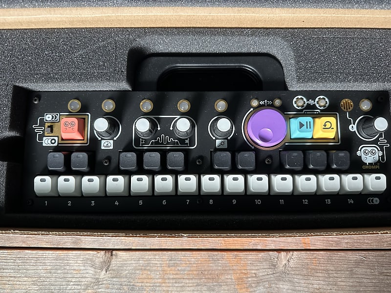 Chompi sampler/synth Chompi 2024 - Black | Reverb
