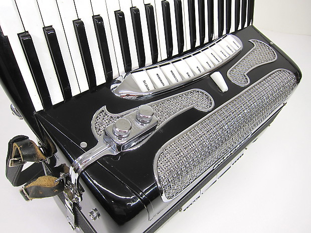 Universal Electric Full Size Electric Accordion 31/2 Octave | Reverb