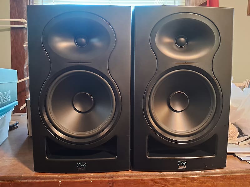 Kali Audio LP8 Studio Monitors 2021 - Black (pair) | Reverb