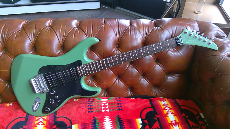 Kramer Striker ST-300 w/Bag | Reverb