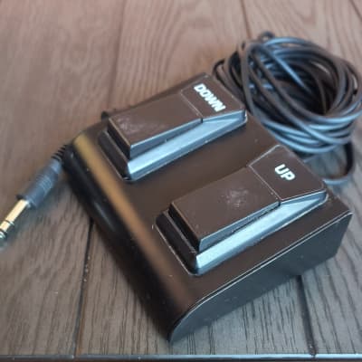 Behringer FS112V - Footswitch | Reverb