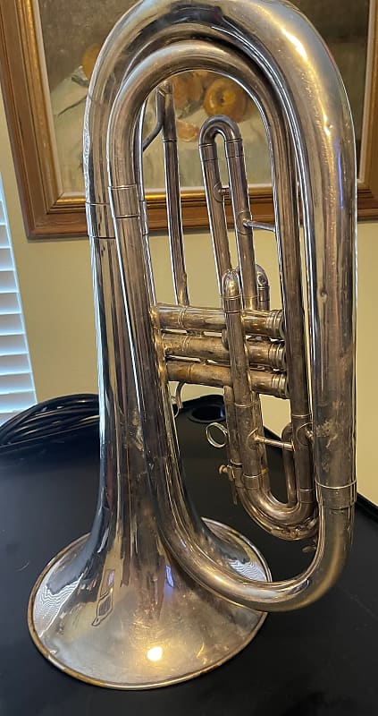 CLEARANCE BACH B1106 MARCHING SILVER BARITONE | Reverb