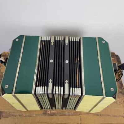 Unknown Button Box Concertina With OHSC | Reverb