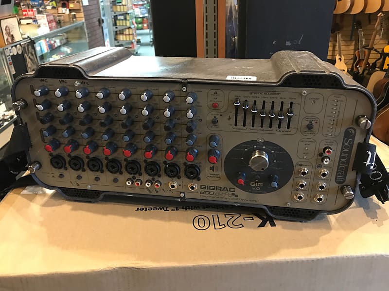 Soundcraft Gigrac 600 Portable Powered Mixer | Reverb