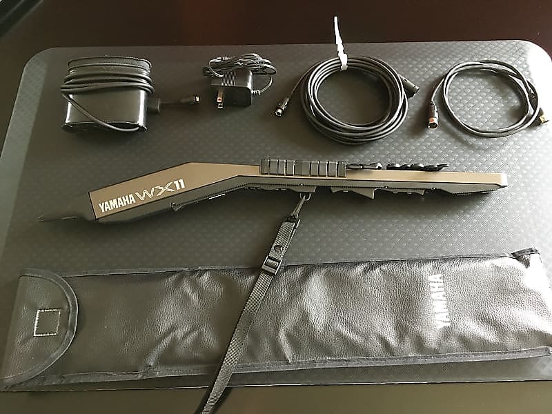 Yamaha WX11 1990s Black / Brown BT7 power pack | Reverb