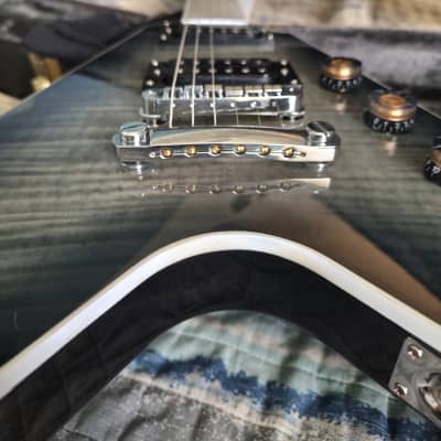 Firefly FFLV flying V 2022 - Black / Grey Burst with Flame | Reverb