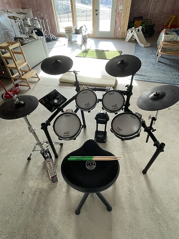 Roland TD-25 V-Drum Kit with Mesh Pads | Reverb