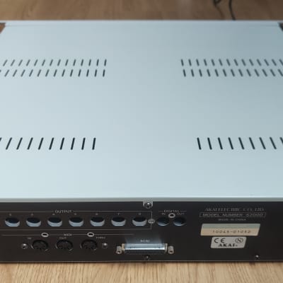 Akai S2000 MIDI Stereo Digital Sampler 1995 - White | Reverb