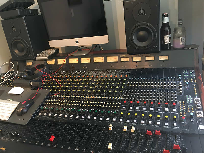 Yamaha PM2000 32x8 Console | Reverb