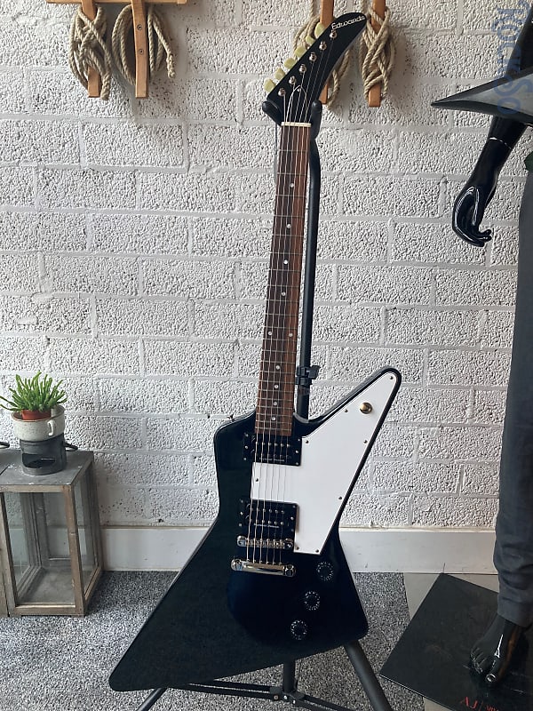 ESP Edwards E-EX-120D - Explorer type (Seymour Duncan / | Reverb UK
