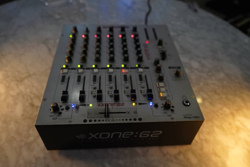 Allen & Heath XONE 62 Professionel 6 Channel DJ Mixer Silver | Reverb