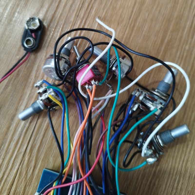 Cort MK1 Bass Preamp Bartolini | Reverb