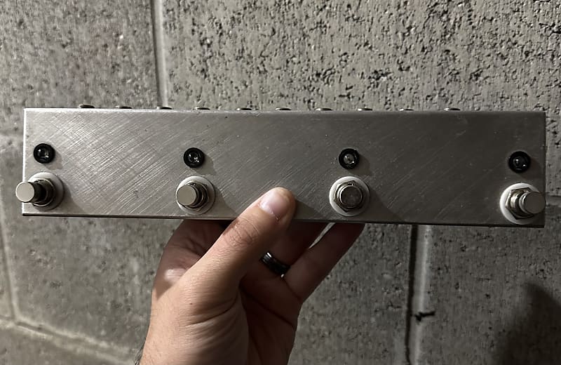 Loop Master 4 Looper 2010’s - Brushed Metal | Reverb