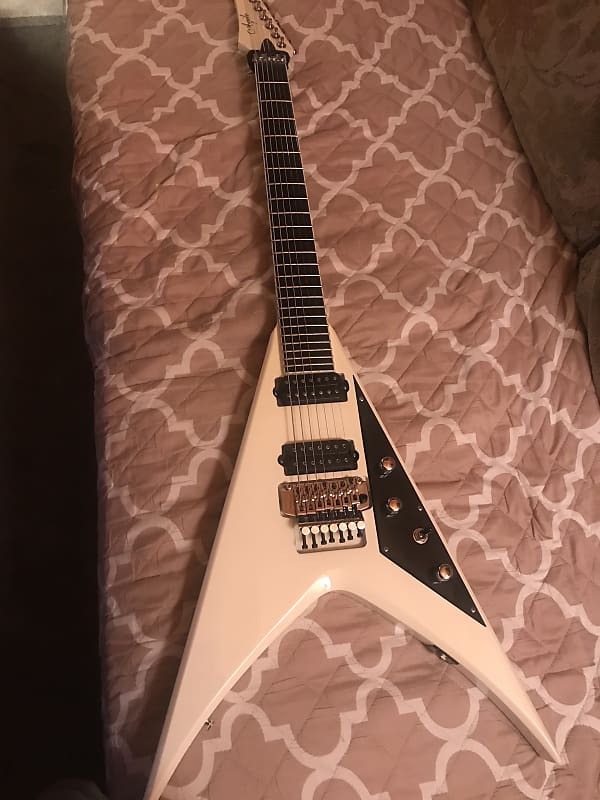 Agile Flying V 7 String White w/case | Reverb