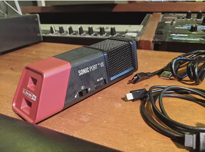 Line 6 Sonic Port Bundle: VX Mobile USB Audio Interface + | Reverb