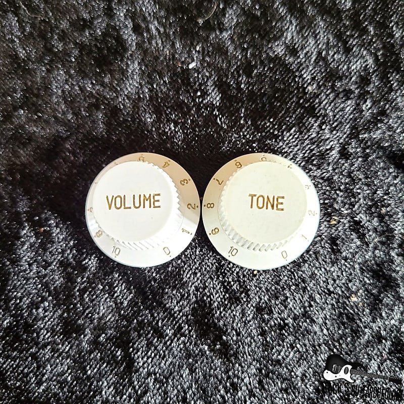 Unknown MIJ Top Hat Knob Set (1970s White) | Reverb UK