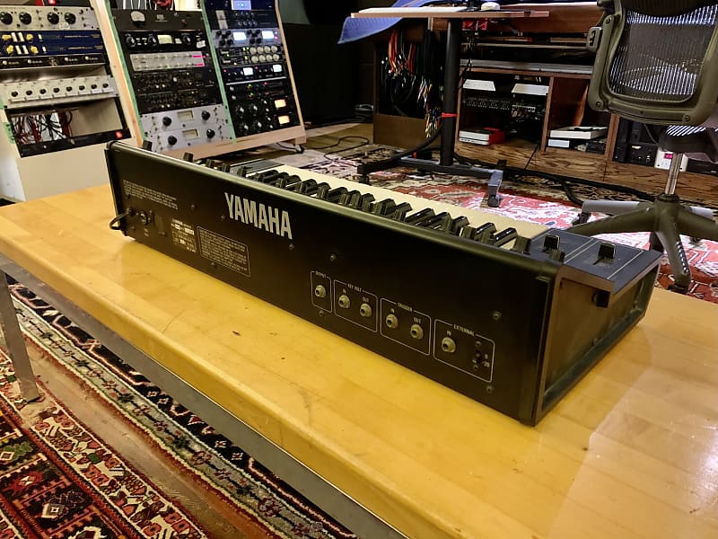 Yamaha CS-10 analog synthesizer c 1970's Noir original | Reverb Yamaha CS-10 analog synthesizer c 1970's Noir original | Reverb