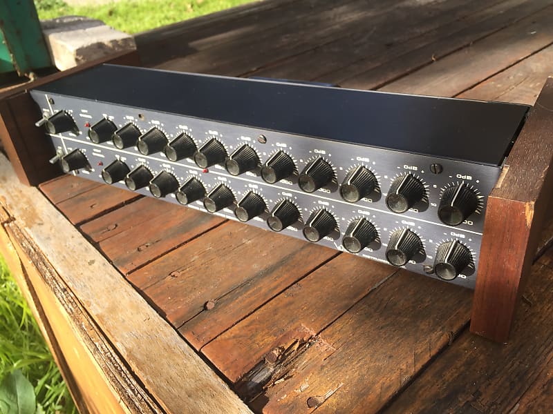 Vintage White Instruments Series 4100 Stereo Equalizer | Reverb