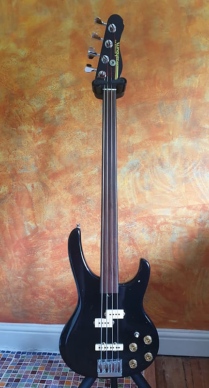 Washburn Force 40 Fretless Bass 1983 | Reverb