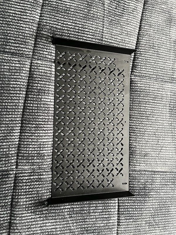 Middle Atlantic UTR1 1U Utility Rack Shelf - Black | Reverb