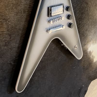 Firefly FFLV Silver and black Flying V | Reverb