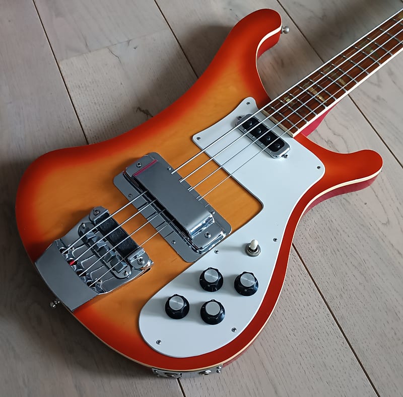 Univox Stereo Bass Sunburst 1970s | Reverb