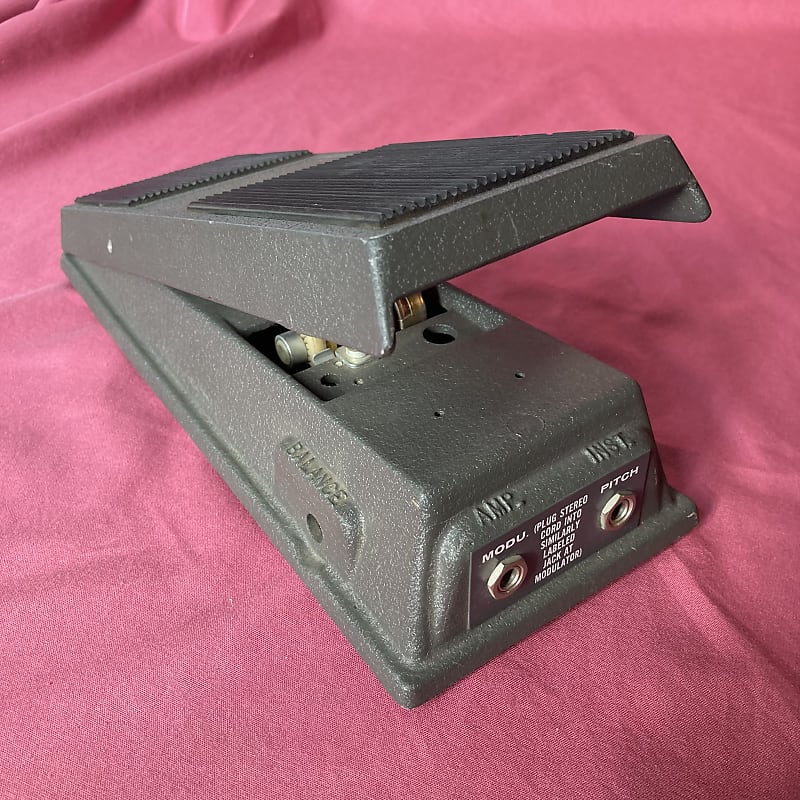 RARE VINTAGE Moog Analog Synthesizer Modulation and Pitch | Reverb