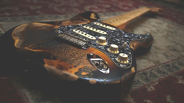 Fender Stratocaster 2005 Burned relic | Reverb