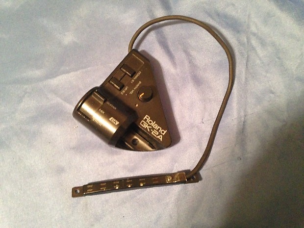 Roland GK-2A Divided Synthesizer Pickup | Reverb UK