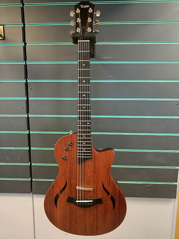 Taylor T5z classic Thinline Electro Acoustic Guitar 2022 | Reverb UK