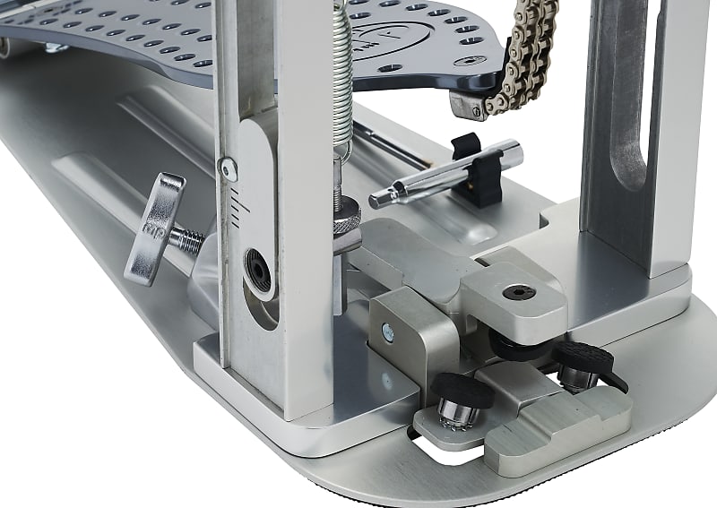 DW DWCPMCD MFG Series Machined Chain Drive Single Bass Drum | Reverb