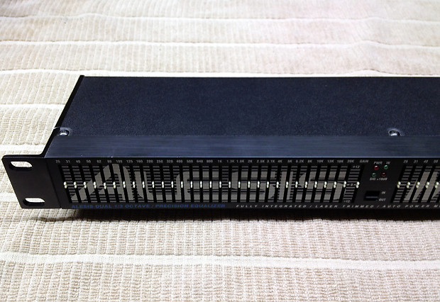 Alesis M-EQ 230 Dual 1/3rd Octave Graphic Equalizer | Reverb