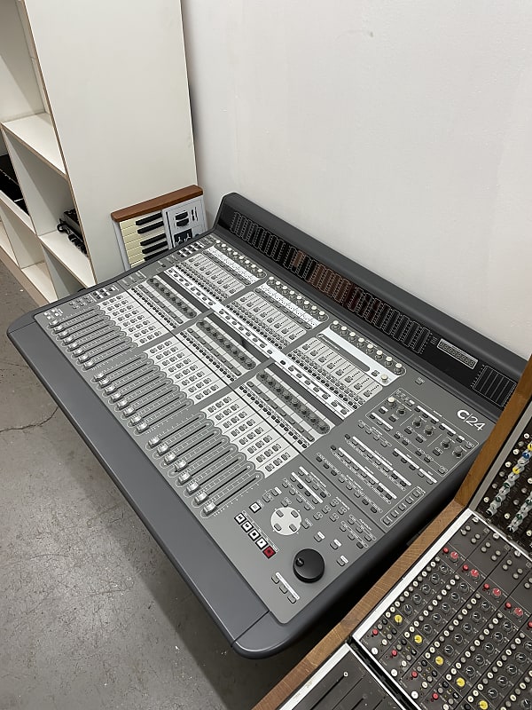 Digidesign C24 mixing console | Reverb