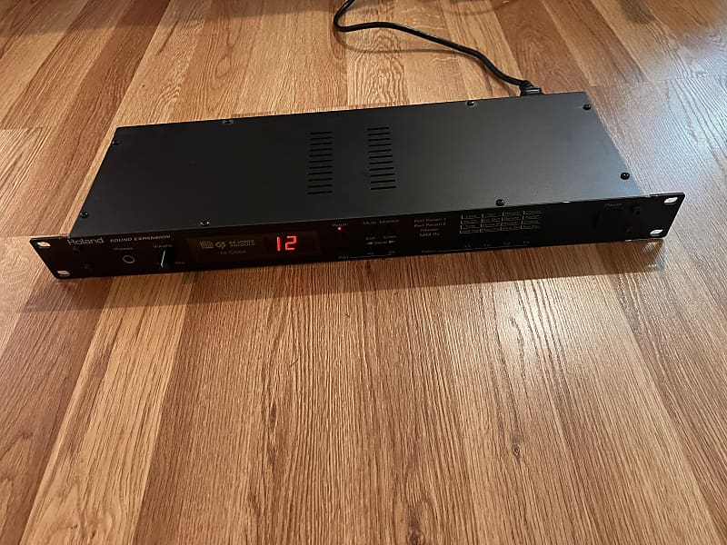 Roland M-GS64 (Rack Synthesizer) | Reverb