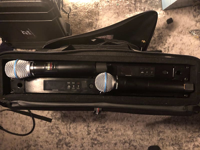 Shure QLXD24 / SM58 Wireless Mic + Rechargeable Battery | Reverb