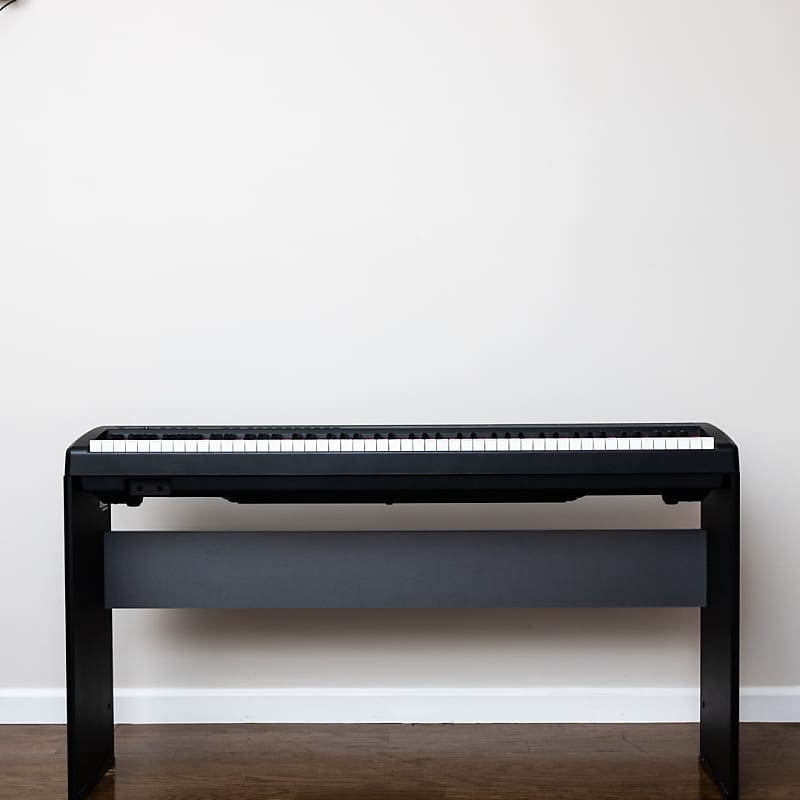 Yamaha P-85 Digital Piano / weighted keyboard | Reverb