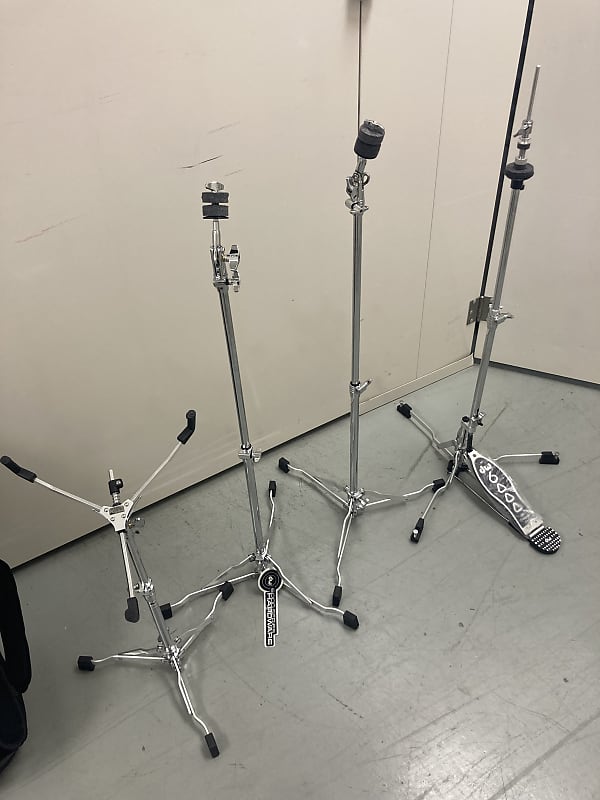 DW 6000 series ultralight Aluminum hardware stands with case | Reverb